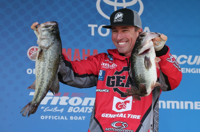 South Carolina's Myers Takes Command At Winyah Bay | Westernbass.com