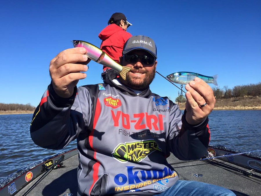 Fishing Glide Baits with Clent Davis | Westernbass.com