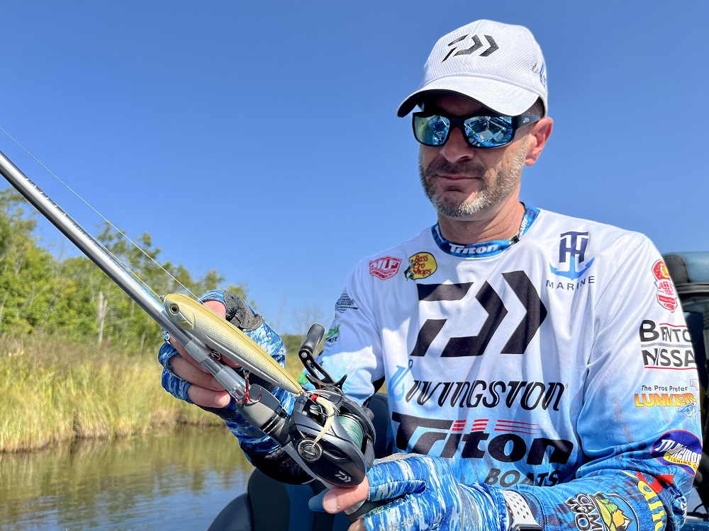 How Randy Howell Fishes Late Season Bass | Westernbass.com