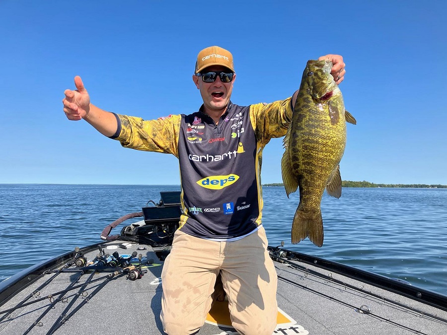 Matt Lee's Rigged to Fish for $300,000 at REDCREST | Westernbass.com