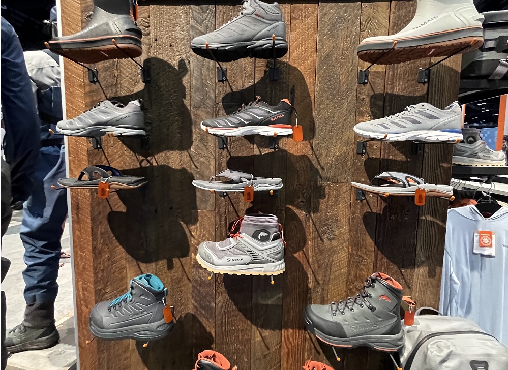 What's New from Simms for 2022 | Westernbass.com